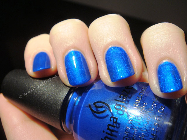 Yasasın Renkli Ojelerim!: China Glaze Frostbite