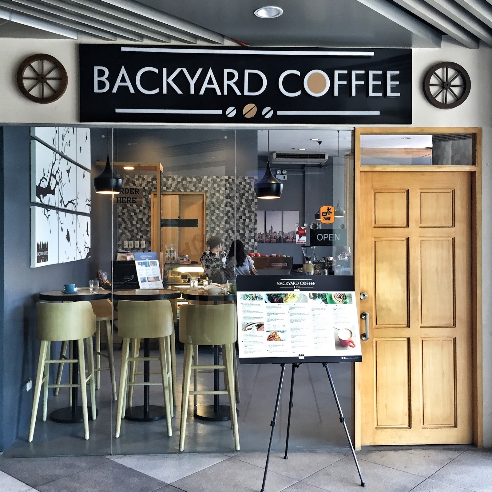 What Mary Loves: First Sip (and Bite): Backyard Coffee