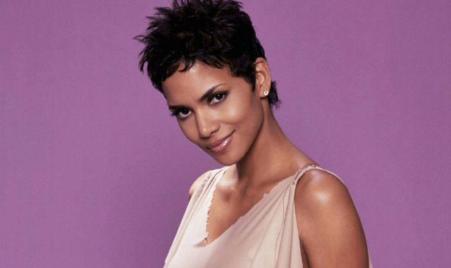 Actors And Singers Biography: Halle Berry