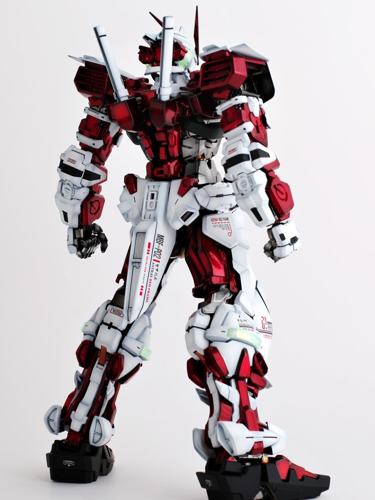 Custom Build: PG 1/60 Gundam Astray Red Frame