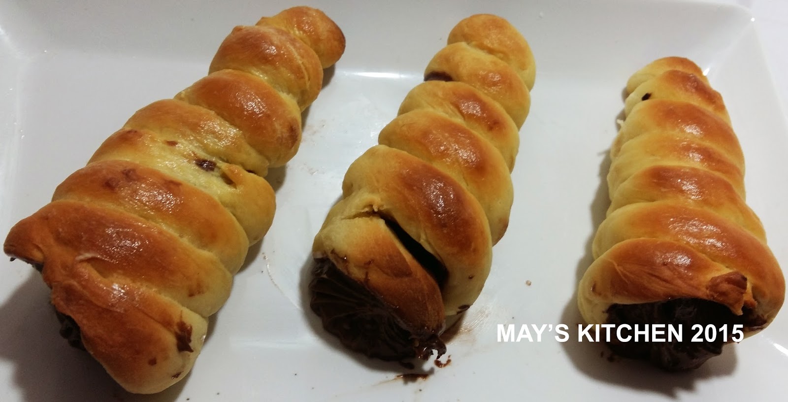 May's Kitchen: ROTI KEONG ISI NUTELLA