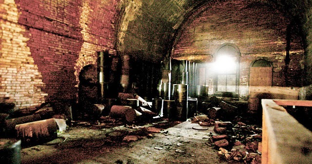 New York - History - Geschichte: Brooklyn Bridge Vaults