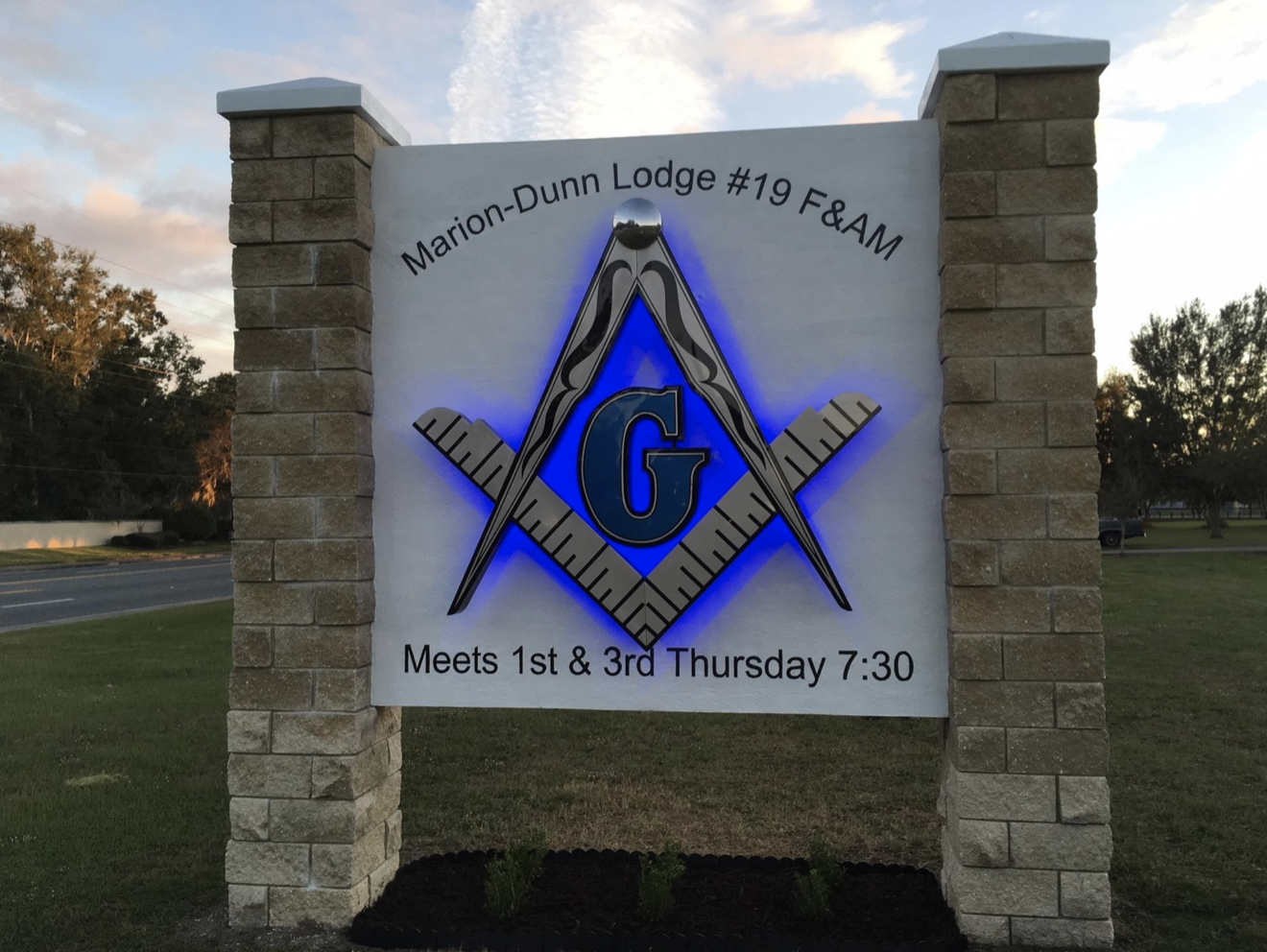 Freemasons For Dummies: Florida Eagle Scout Restores Masonic Lodge Sign