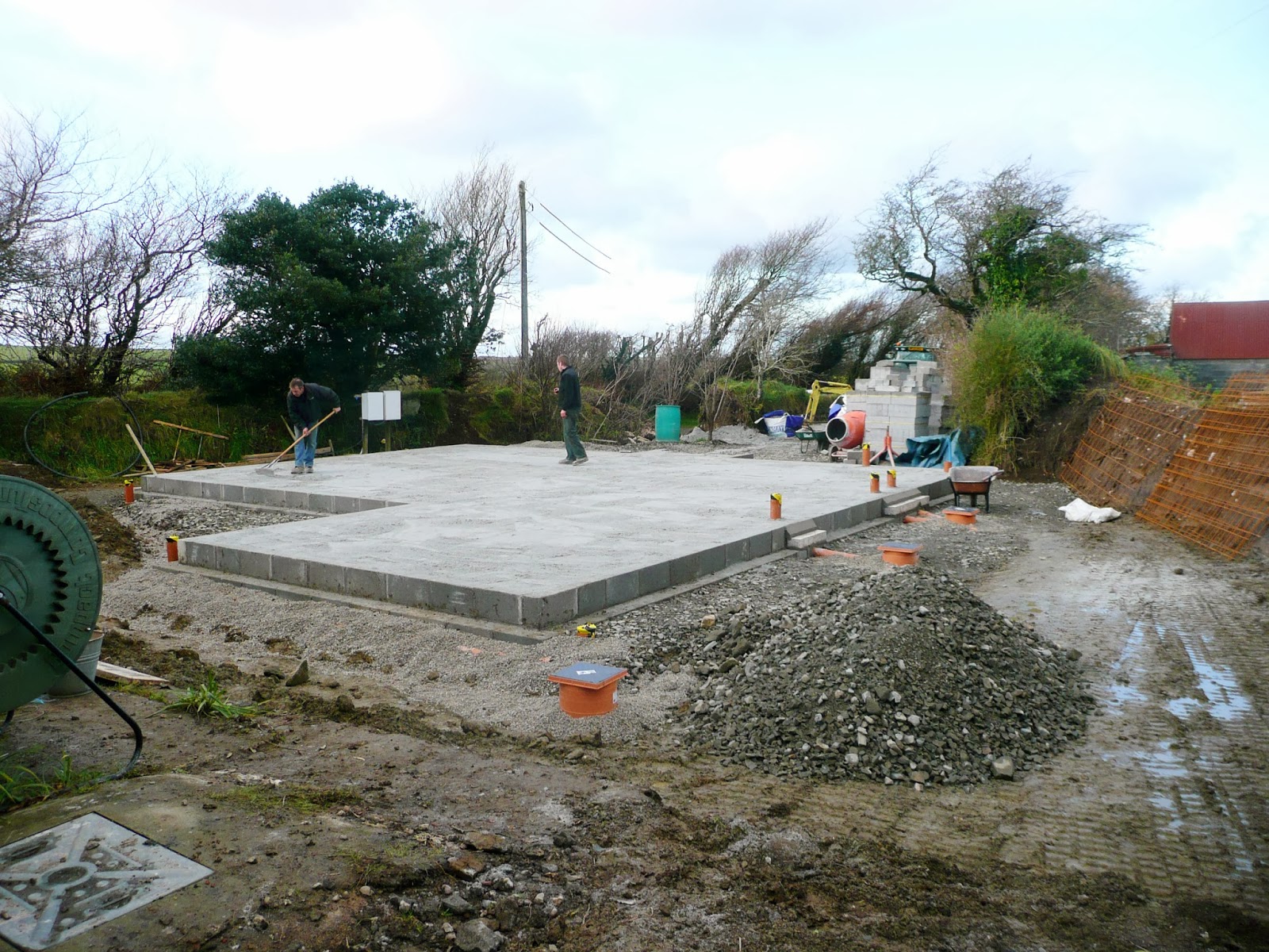 V&A's Home Build: Groundwork: Part 5 - Concrete floor slab