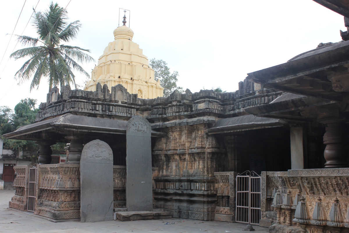 Journeys across Karnataka: Harihareshwara Temple, Harihar