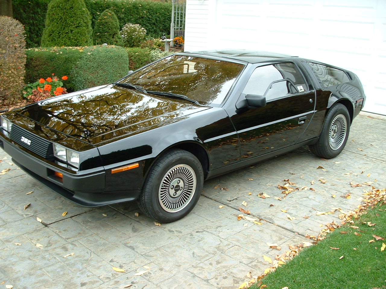 DeLorean DMC-12 - (1981-1982)