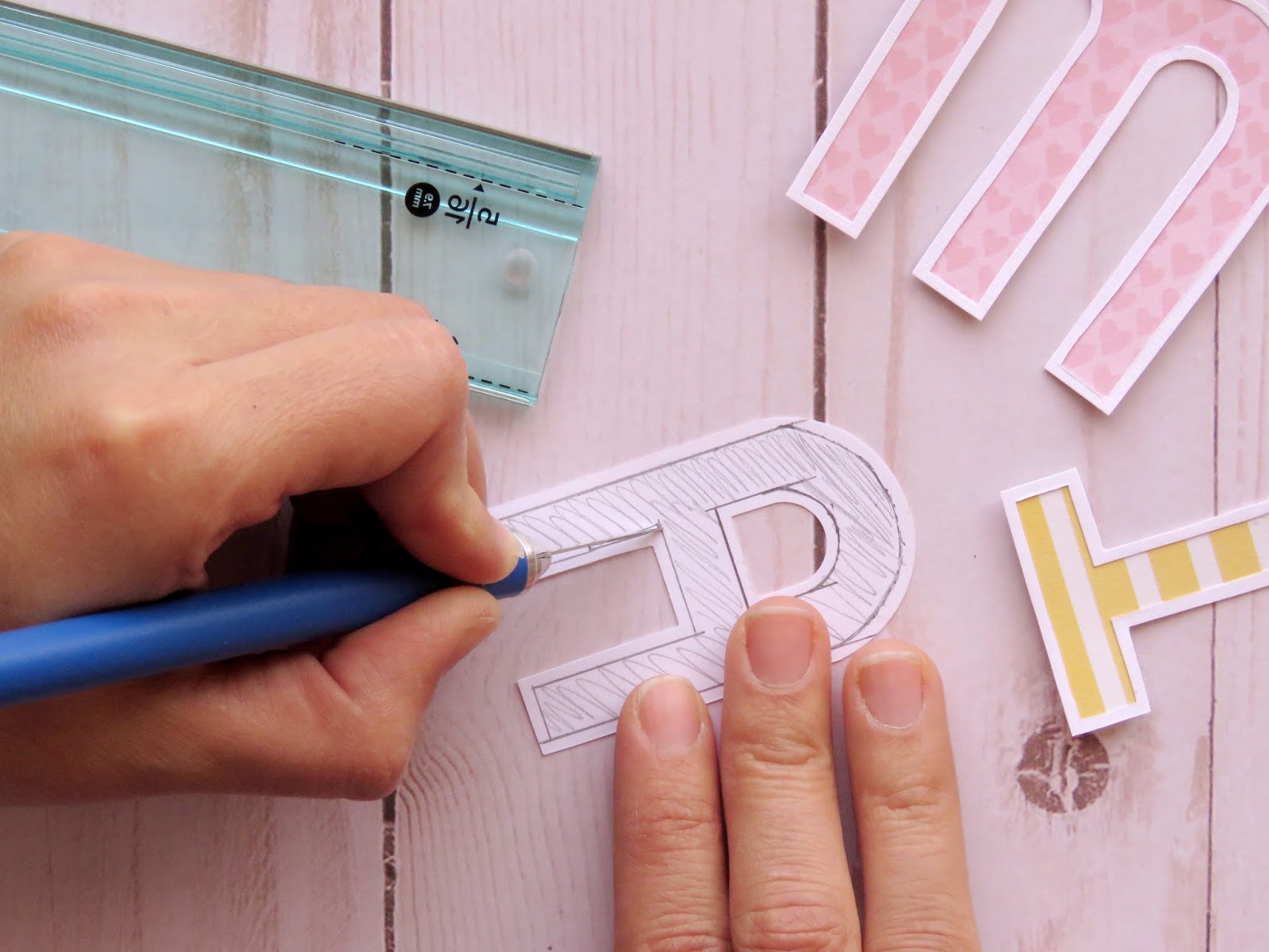 SCh: TUTORIAL LETRAS CON BORDE | CLAUDIA