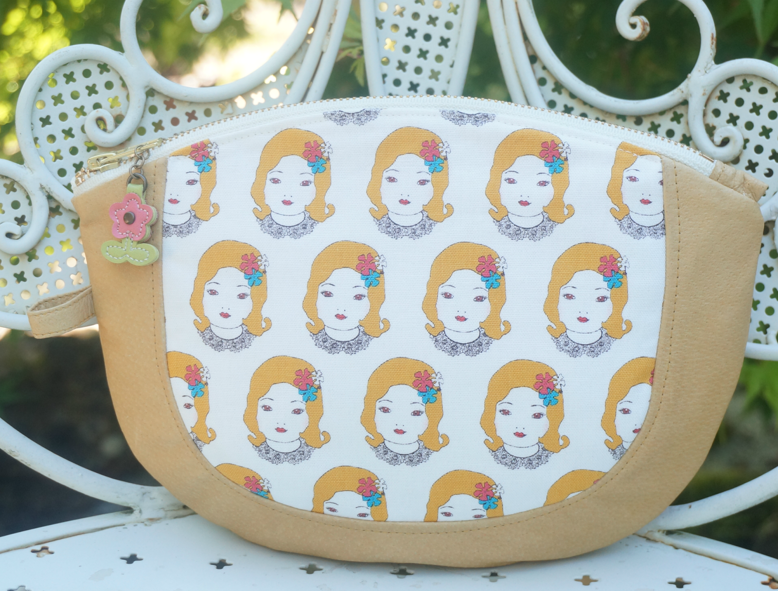 Charise Creates: Macaroon Pouch Pattern in my Etsy Shop!