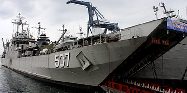 World Defense News: TNI AL Uji Kesiapan KRI Teluk Manado