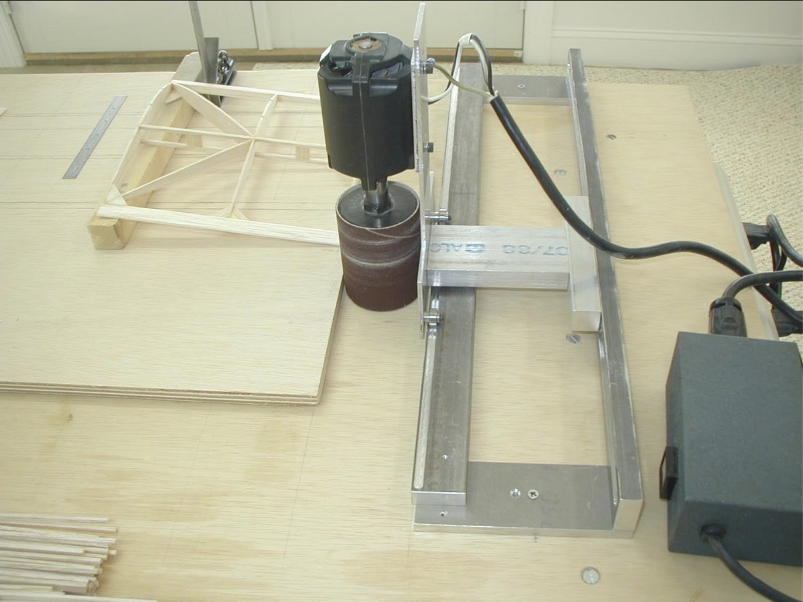 The Building Board: Larry Davidson's Dihedral Joiner