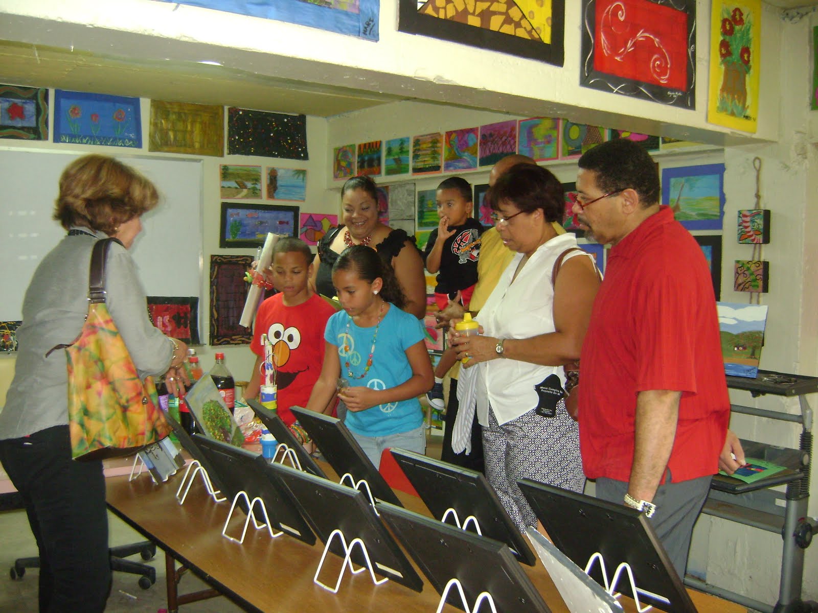 Biblioteca de la Escuela Alfredo Dorrington: Exposicion de Arte (Irma ...