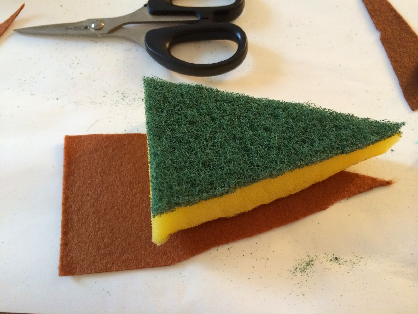 amàbito: cibo per gioco: le torte di spugna - tutorial