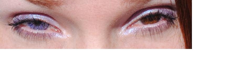 A Mermaid's Lagoon: Review of Freshlook Colors VIOLET Contact Lens