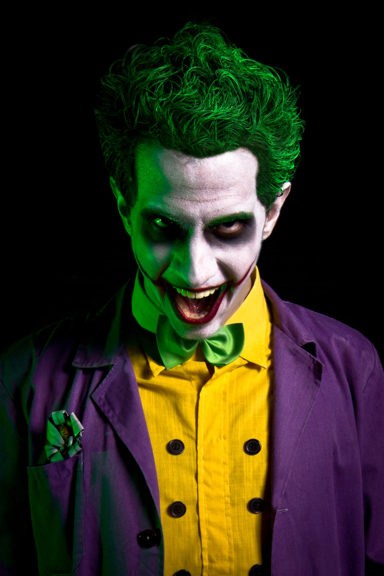 COMIC BOOK FAN AND LOVER: COSPLAYS # 037: JOKER