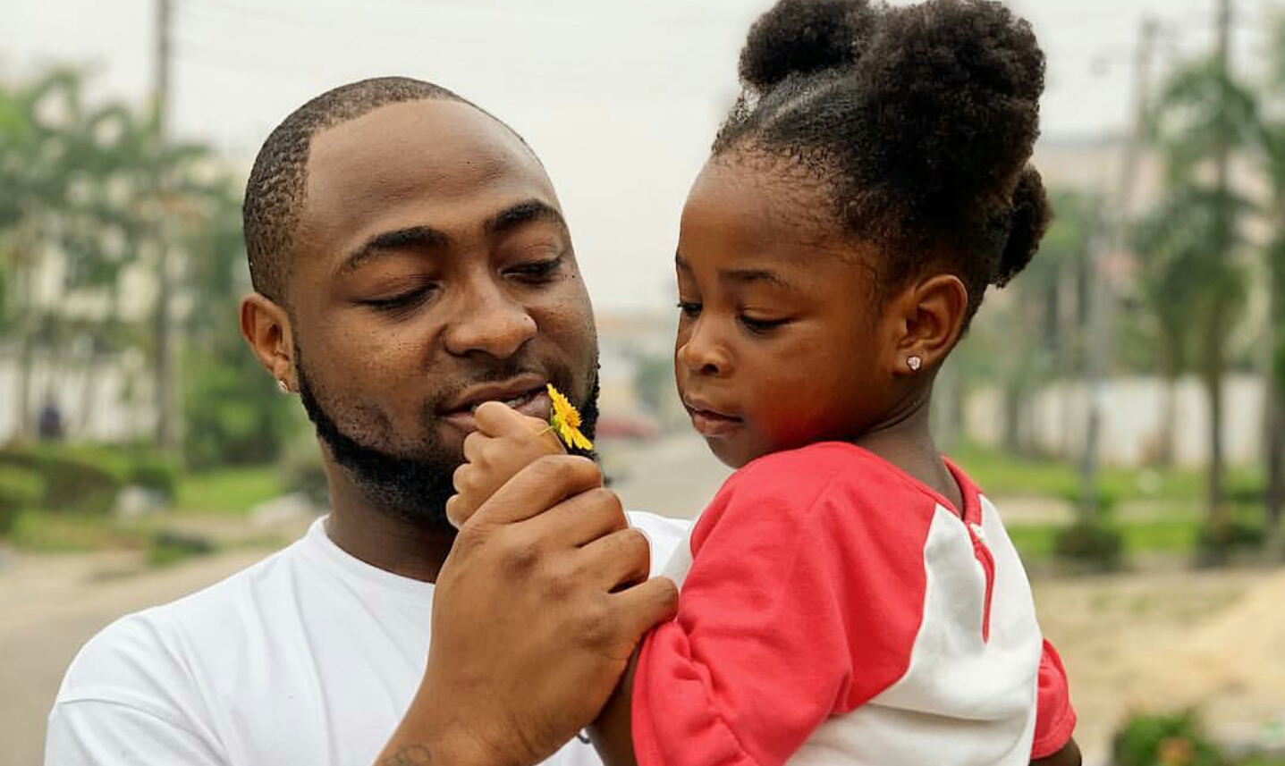 Daddy goals! Beautiful photo of Davido and his daughter Imade in his ...