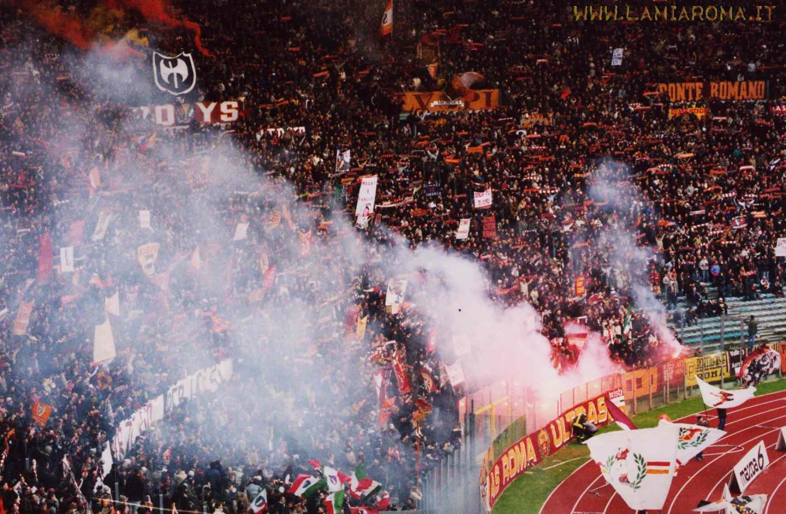 Yaşasın Spor Seven Kadın Mücadelemiz: Bu taraftarlardan uzak durun!