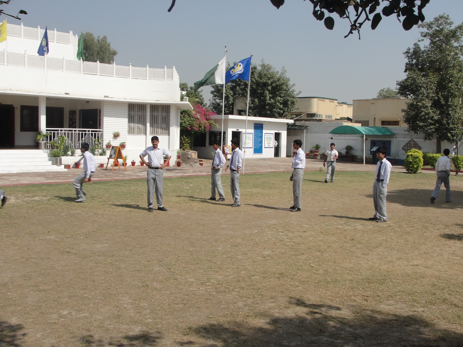 EZAARs: THE CITY SCHOOL MULTAN SENIOR