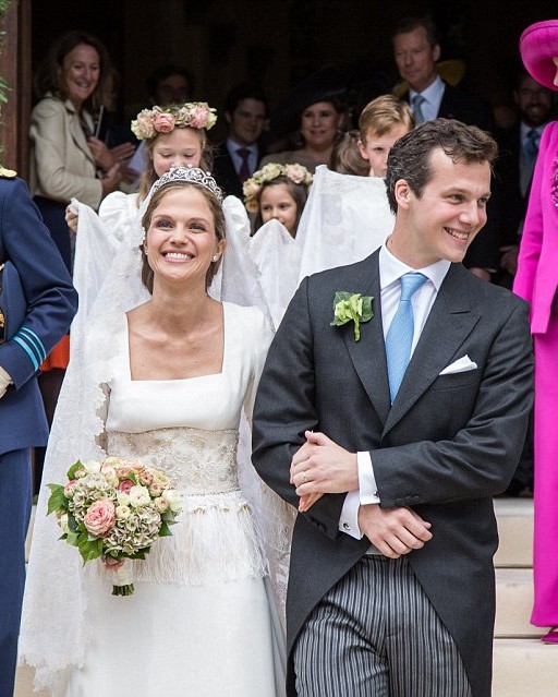 Royal Family Around the World: Princess Alix of Ligne Weds Count ...