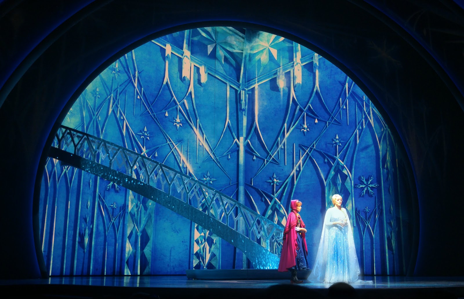 Finding BonggaMom: Frozen Live at the Hyperion -- experiencing Frozen ...