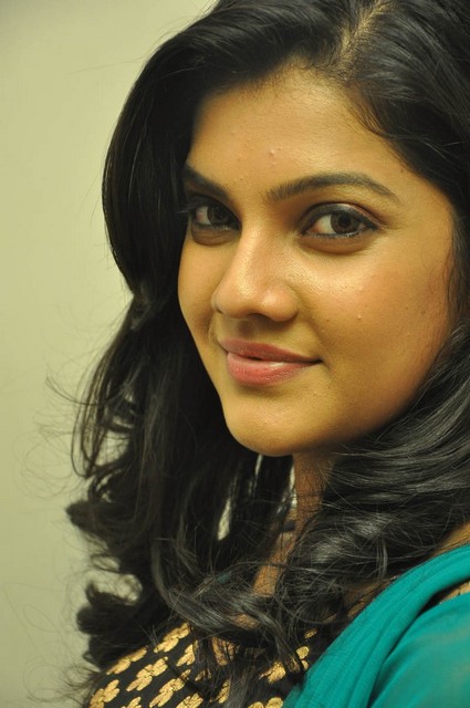 Asritha Shetty Latest Stills | Tollywood,Kollywood Movie Wallpapers ...