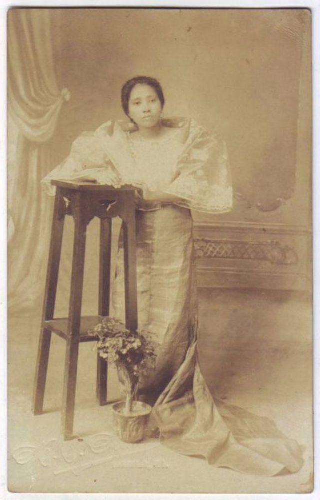 24 Charming Photo Postcards of Philippine Girls in Traditional Dresses ...