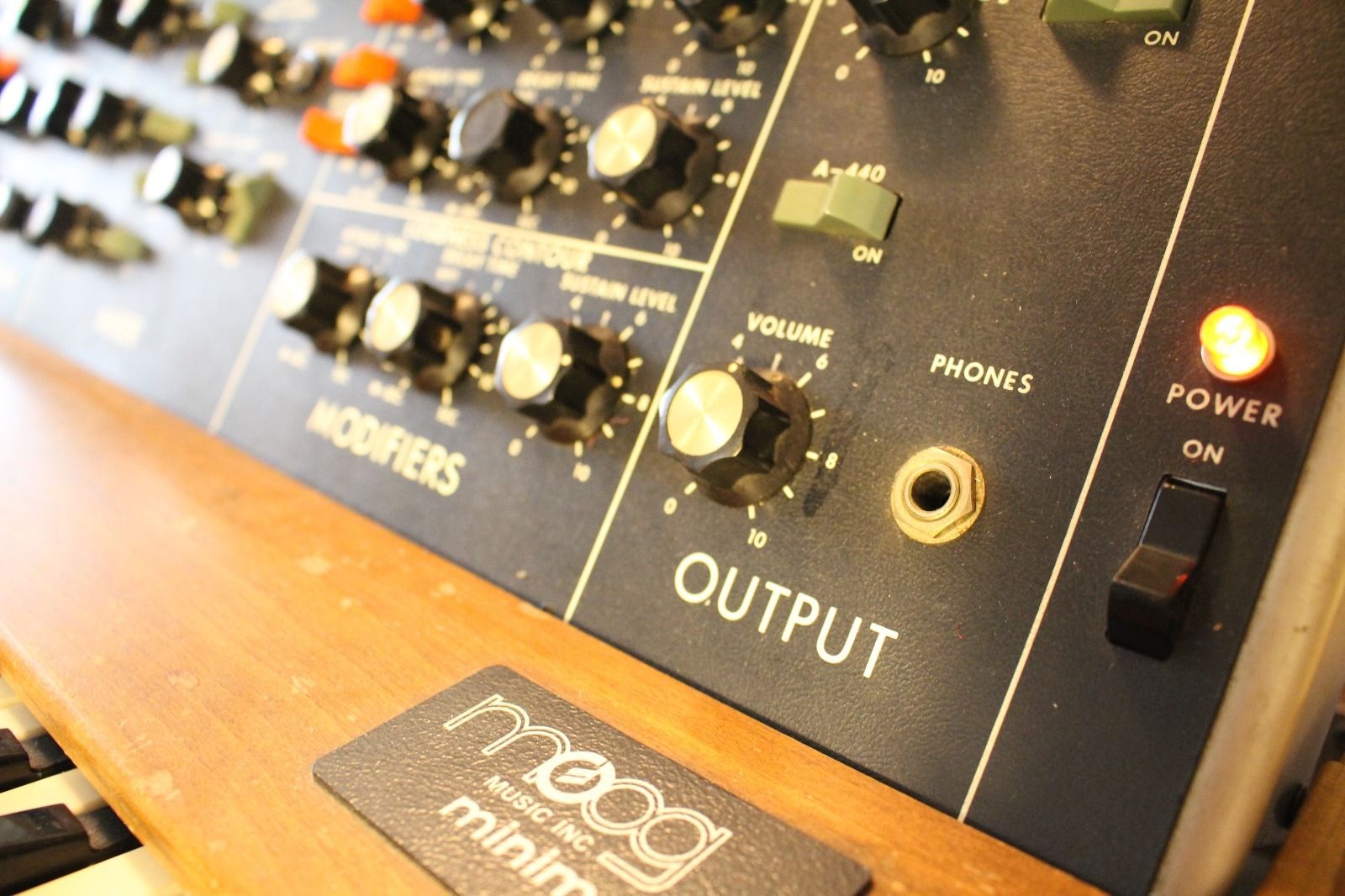 MATRIXSYNTH: Vintage (1974) Moog Minimoog Model D Synthesizer SN 6253