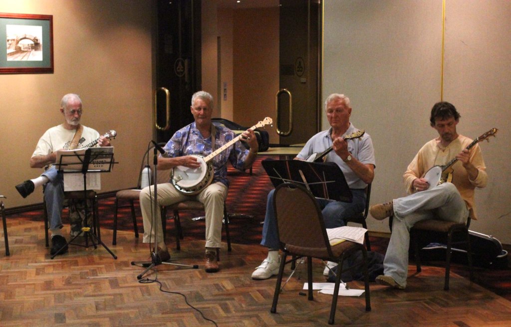 Sydney Banjo Band: The four string banjo in Sydney, NSW...Jazz banjo ...