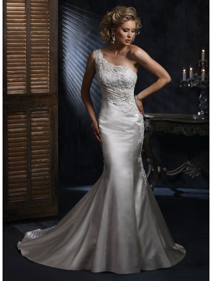 Wedding Bells: How to Accessorize Bridesmaid Dresses | Tangles and Chains