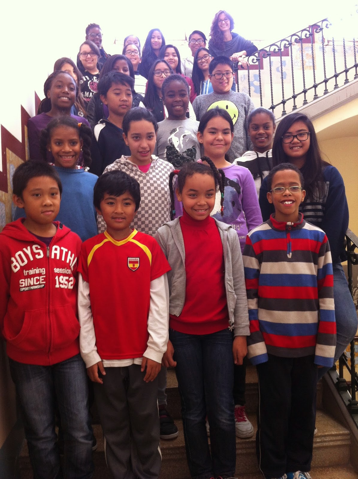 El 17 de desembre, la coral juvenil de Labouré, sota la direcció de ...