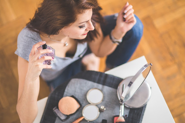 What Happens When You Use Excessive Makeup Daily?