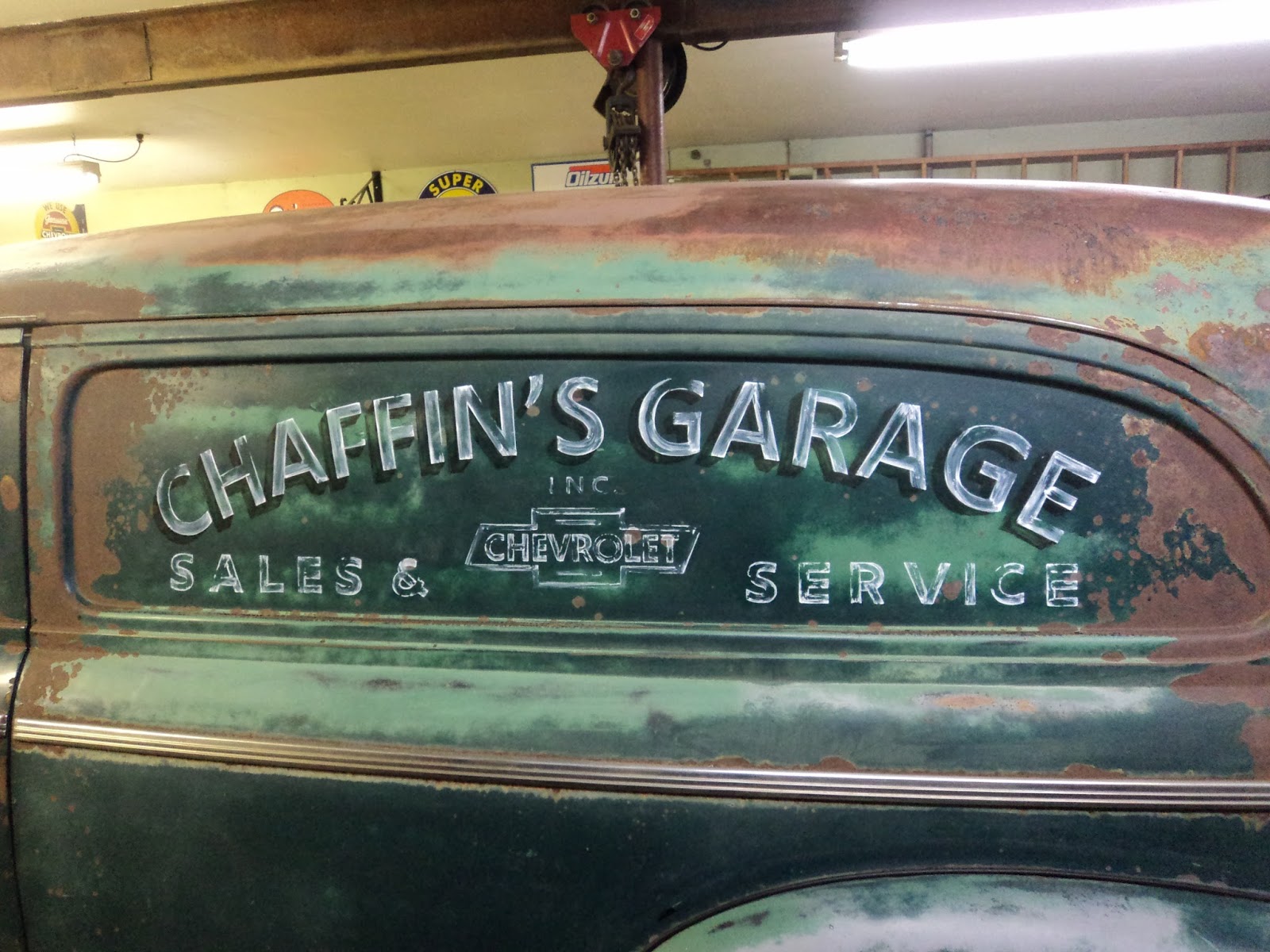 Dennis Day Designs - Lettering, Pinstriping; Murals: Hand Lettering