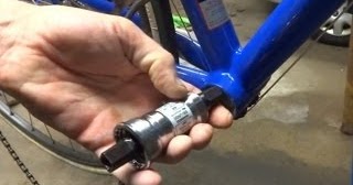 Mountain Bike: Service Bottom Bracket