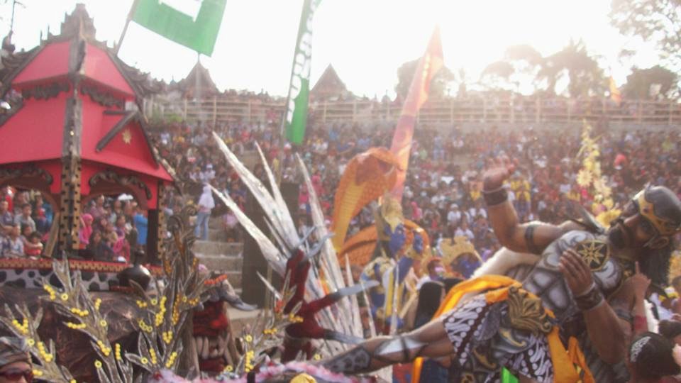Gebyar Ritual 1 Suro Gunung Kawi
