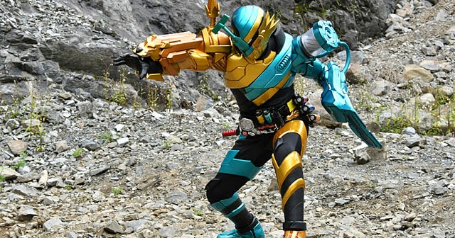 Kamen Rider Build Episode 9 Clips - The Build Driver's Secret - JEFusion