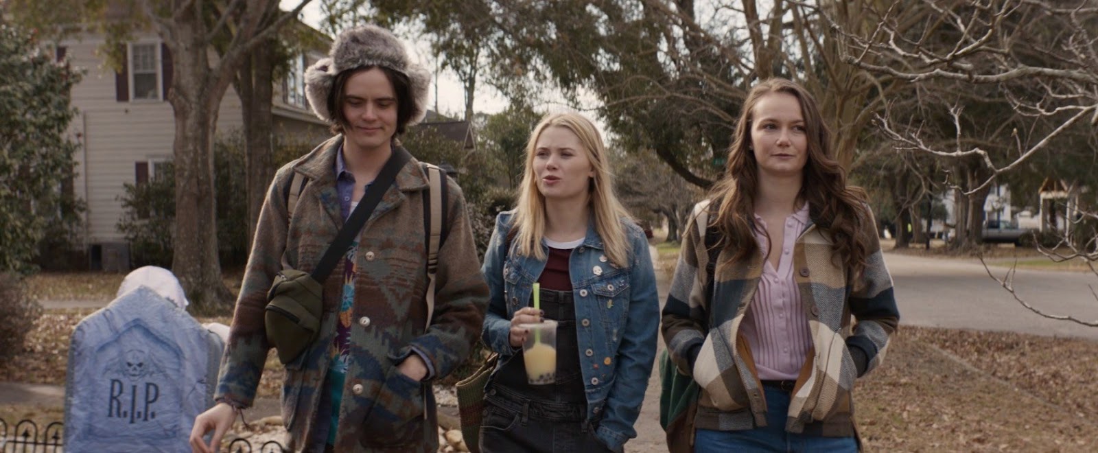 The Horrors of Halloween: Screencaps from HALLOWEEN (2018) Trailer