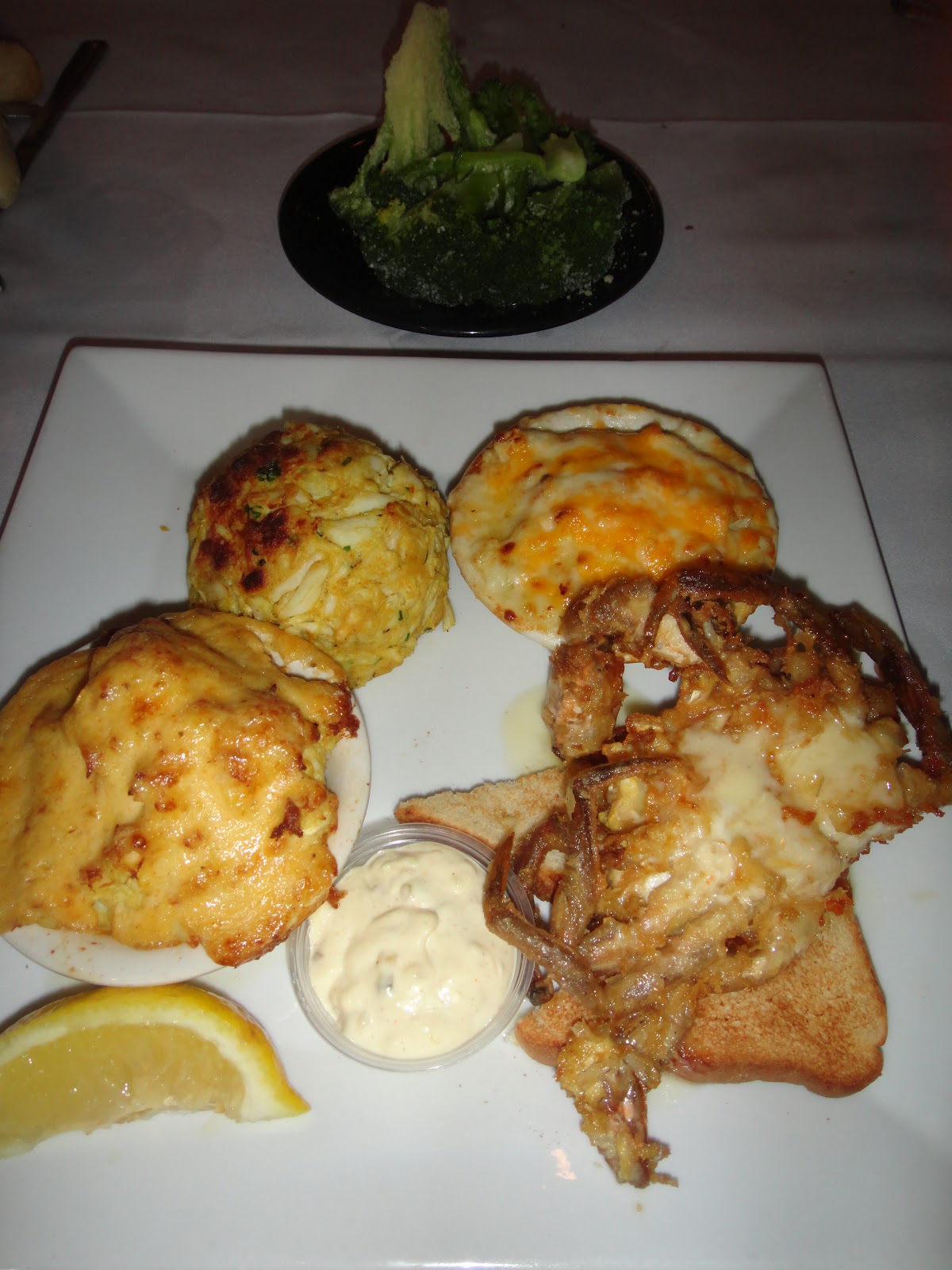 The Foodienista: Mo's Seafood - Baltimore Maryland