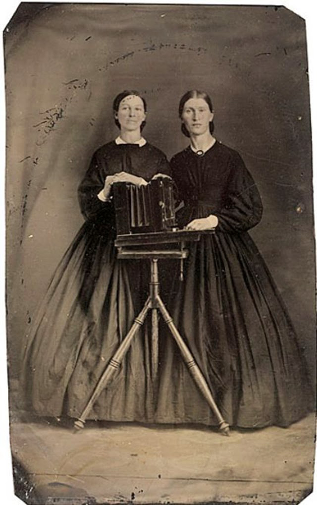 Pioneering Female Photographers: Interesting Portraits of Victorian ...