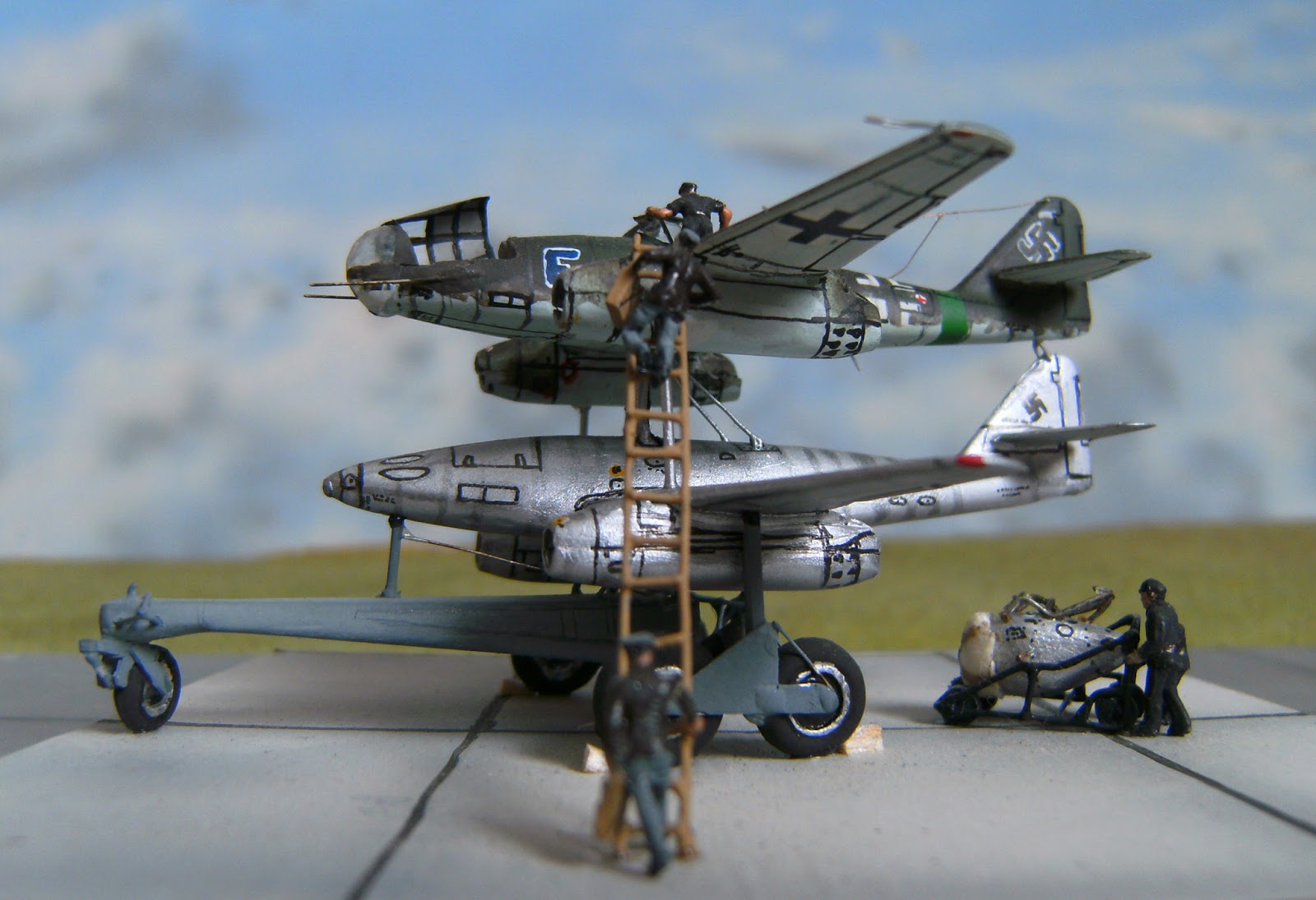 Happyscale-Modellbau: Messerschmitt Me 262 Mistel - REVELL 1/144