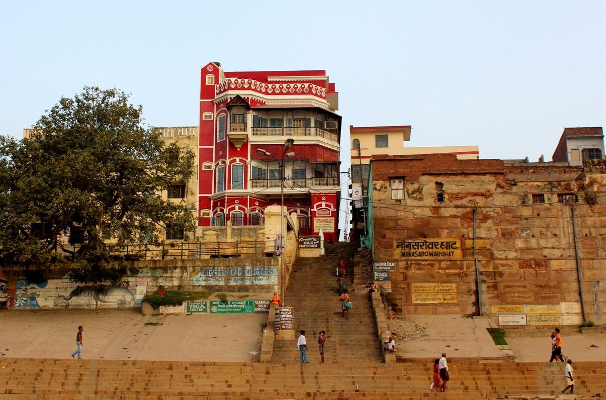 The Magic Tours Blog: Mansarovar Ghat, Varanasi