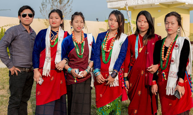 Kosish Photography: Gurung cultural Dress