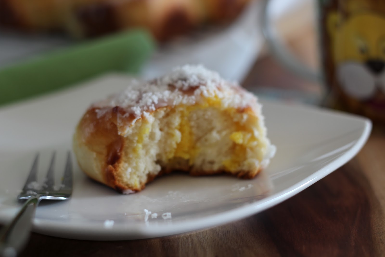 Me Te Aroha: Coconut Icing Custard Scroll