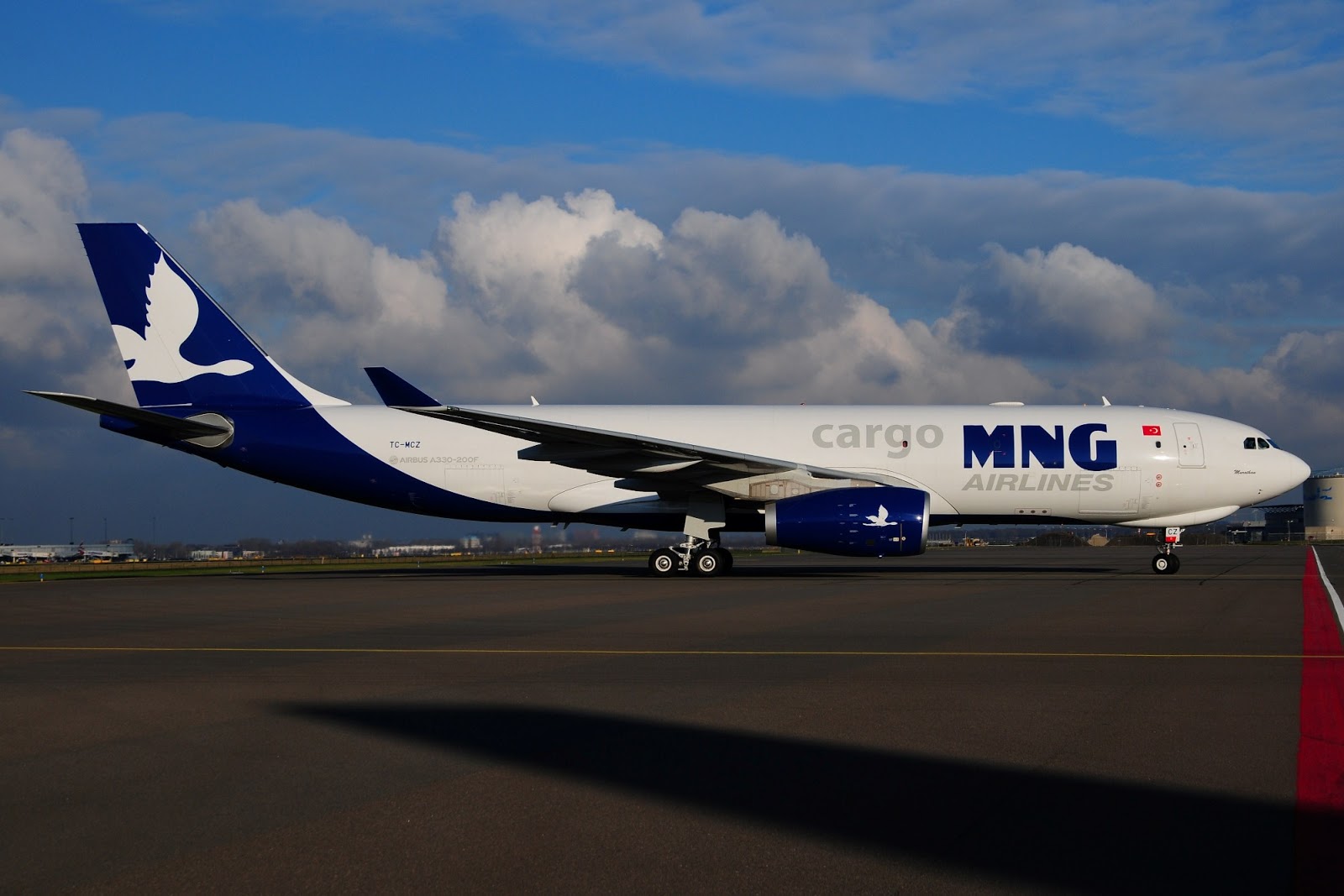 Flyingphotos Magazine News: MNG CARGO AIRLINES - A330-200F, TC-MCZ