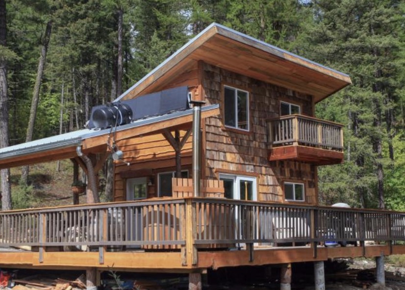 Project Gridless: 12 Examples of Off Grid Home Architecture