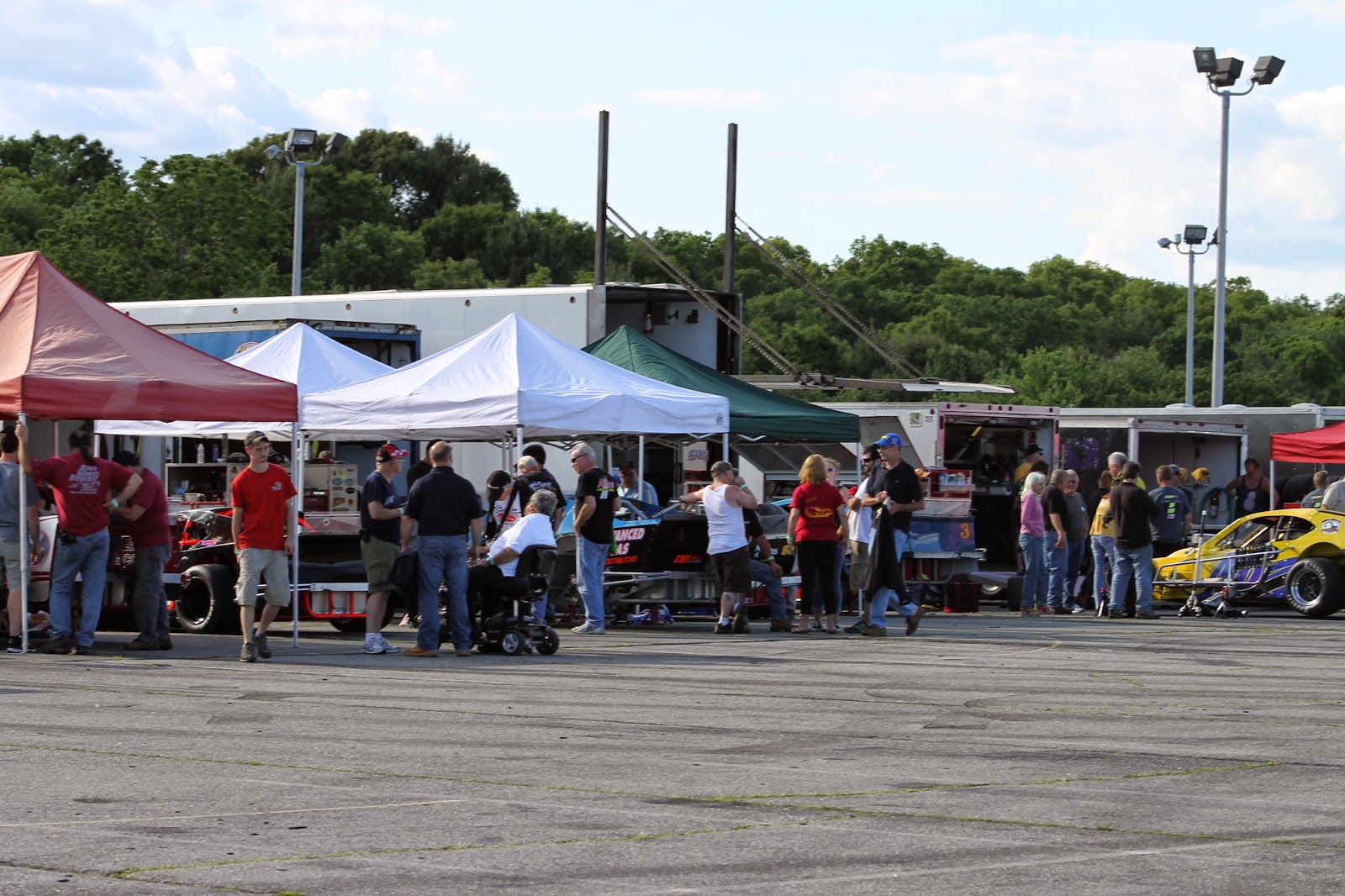 Race Chatter on WNRI.COM, 99.9 fm, 1380 am, Tune in radio, Alexa, Apple ...