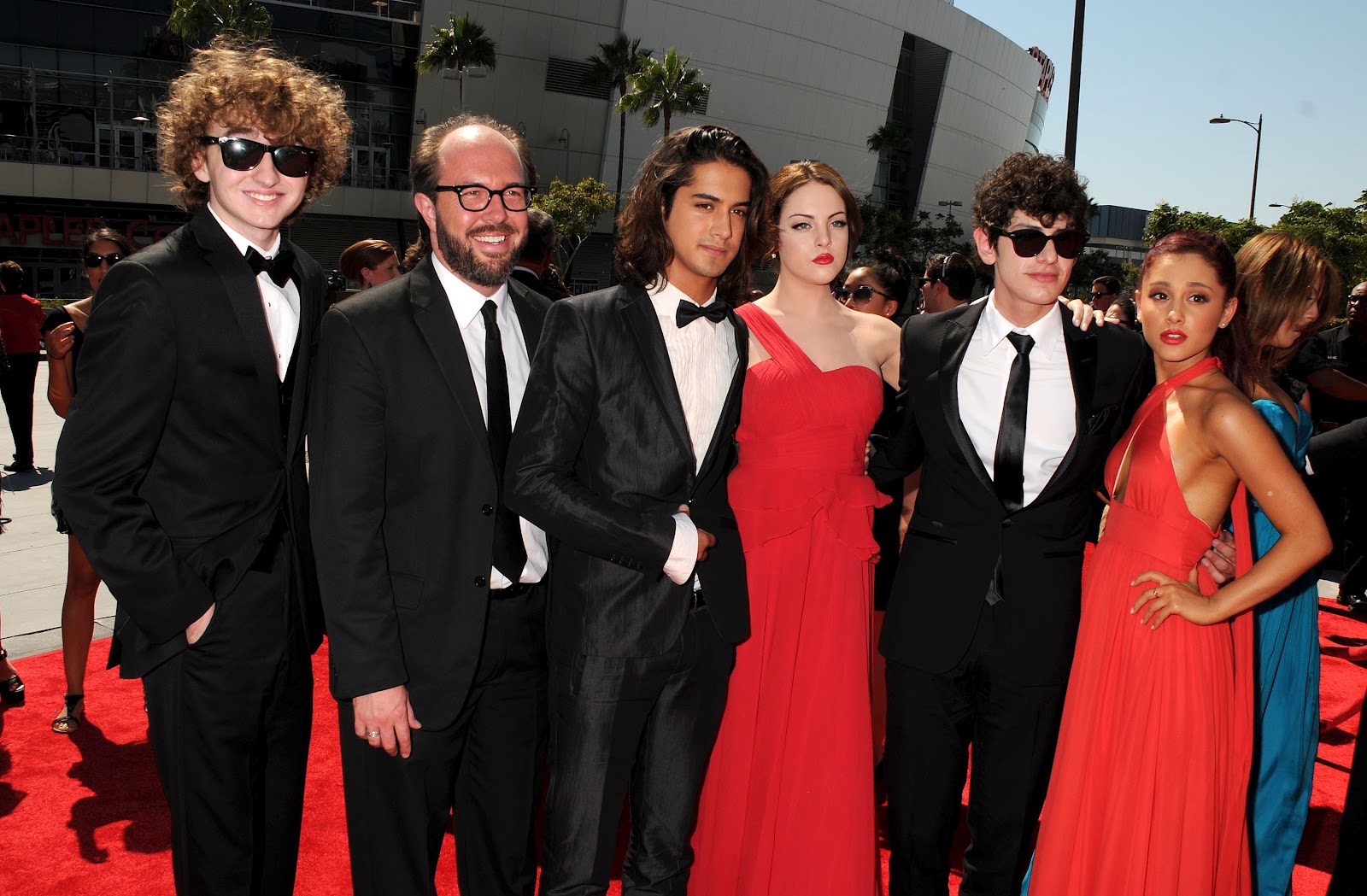 Victorious en la alfombra roja de los Emmy Awards 2012 ~ Globo Nick ...