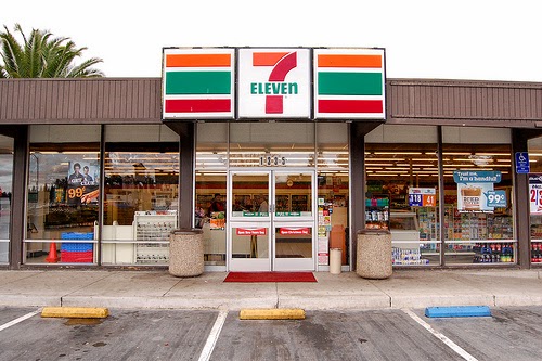 A POP CULTURE ADDICT - IN REHAB: 7-Eleven and Other Convenience Store ...