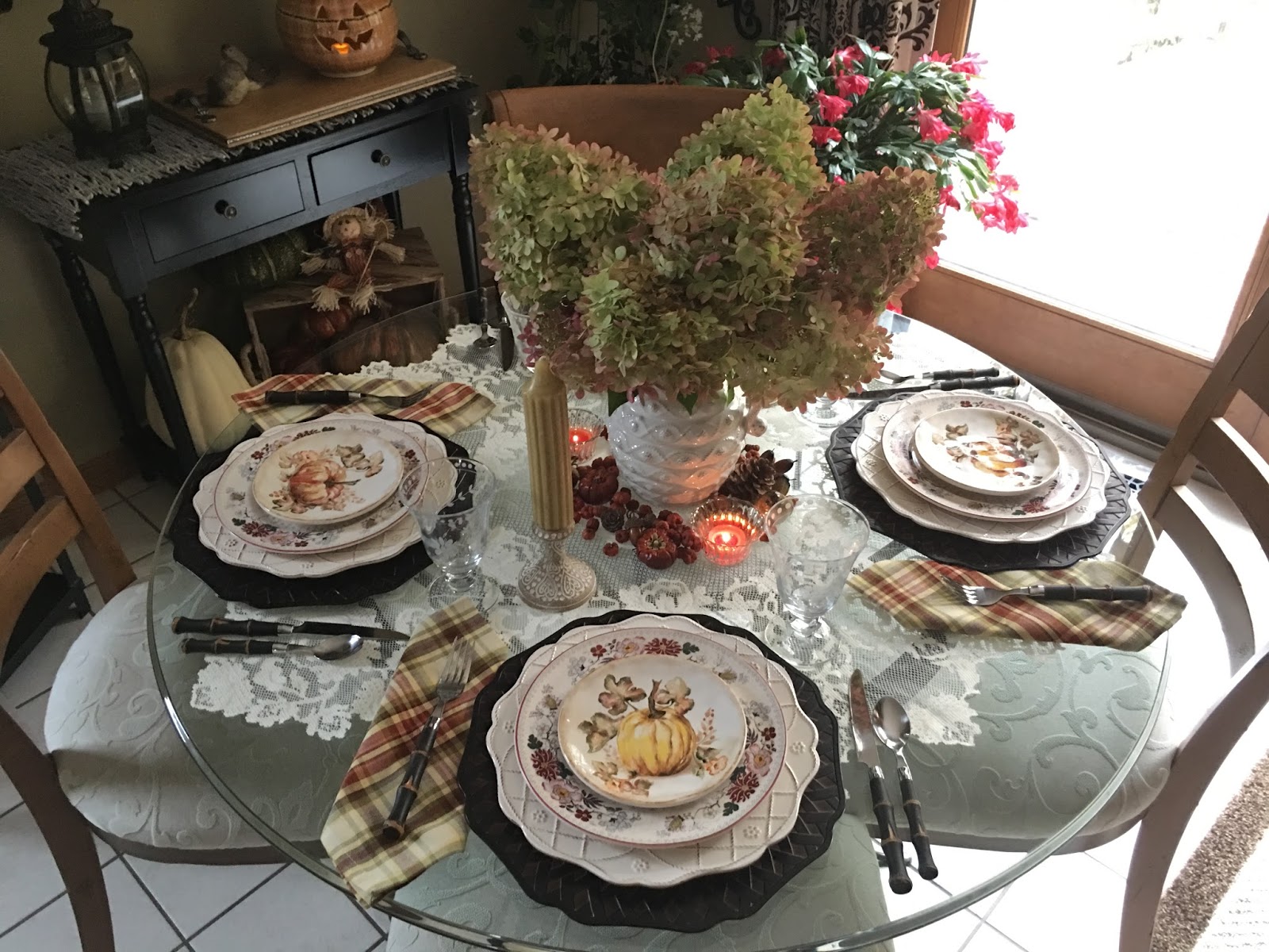 Home and Gardening With Liz: Vintage Farmhouse October Dining (T)