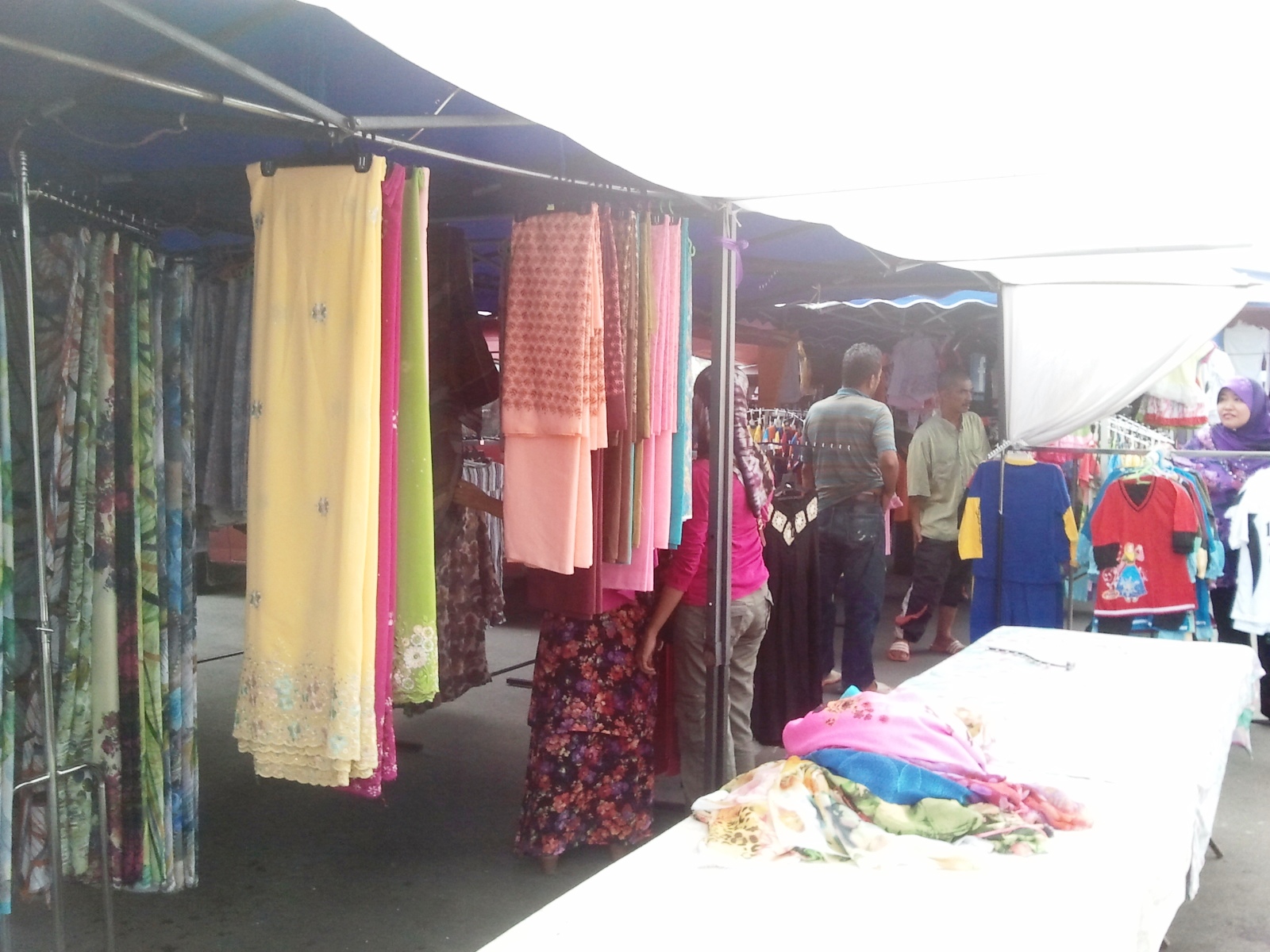 Johor Ke Terengganu.: Pasar Manir