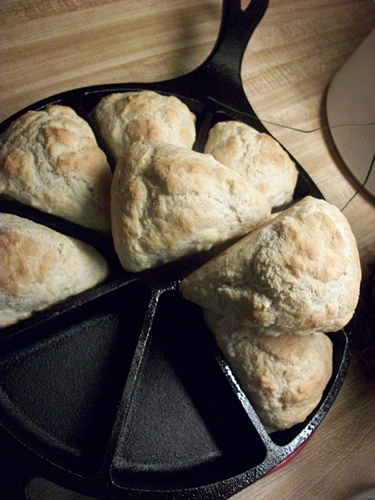 Sweet Nothings: IOWA CORNBREAD...