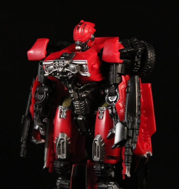 She's Fantastic: Transformers Studio Series - SHATTER!